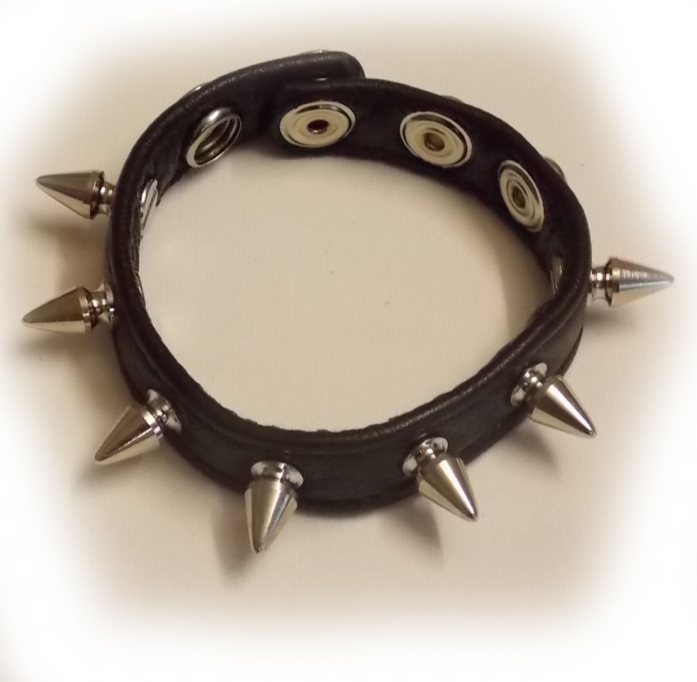 Testicle band size adjustable